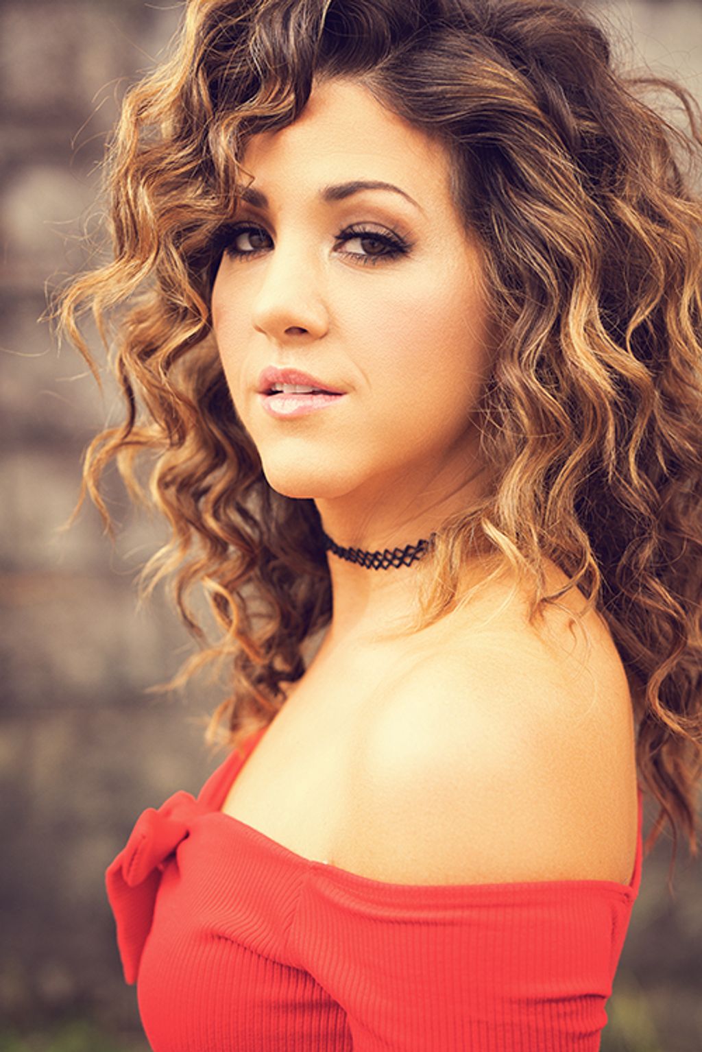 AJ’S TO WELCOME USA NETWORK’S 'REAL COUNTRY’ FINALIST JAMIE FLOYD