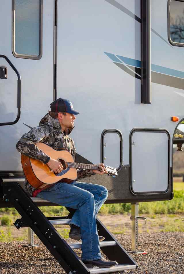 Official Rob Wolf Website | Rob Wolf